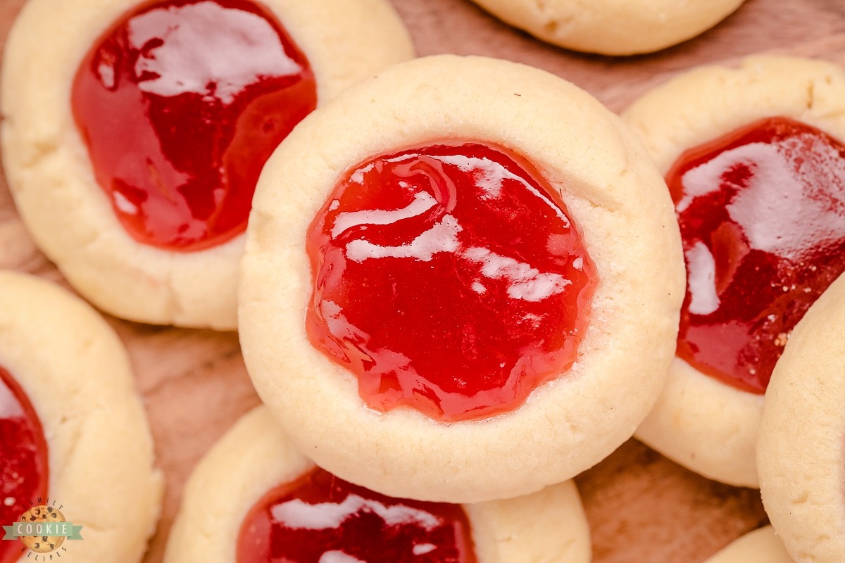STRAWBERRY THUMBPRINT COOKIES – Recipe Ketchup